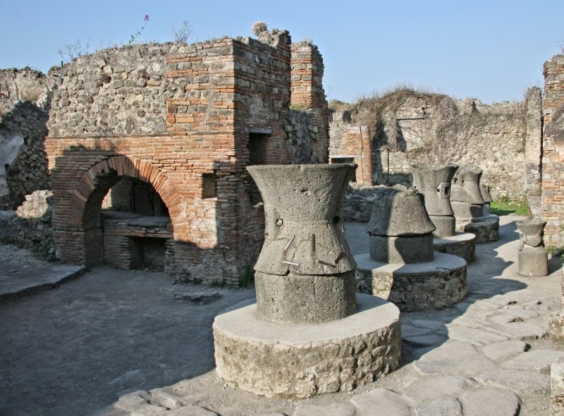 Scienza e tecnica nella lirica lucreziana: Macinare il grano nell ...