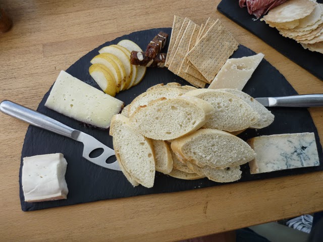 Sweet, Sour, Bitter, Salt: Say Cheese... The Cheese Barrel in the Swan ...