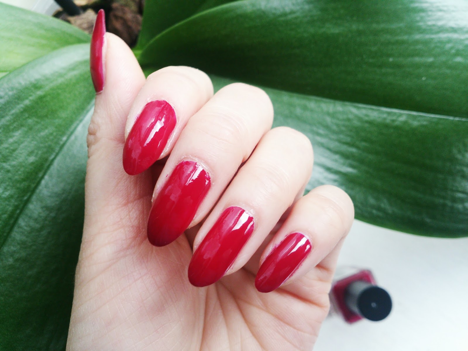 That's Linda ♡: Red Nails, Matte vs Glossy