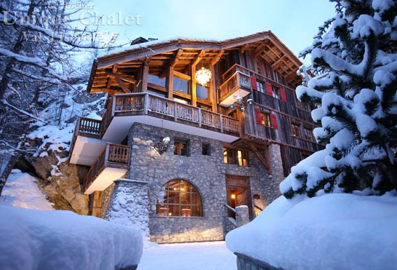 Interiorissimo: Serip and stunning Chalet le Rocher..