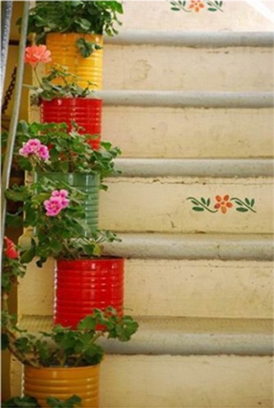 17 Cara Manfaatkan Kaleng Bekas Jadi Pot Tanaman - Pituluik