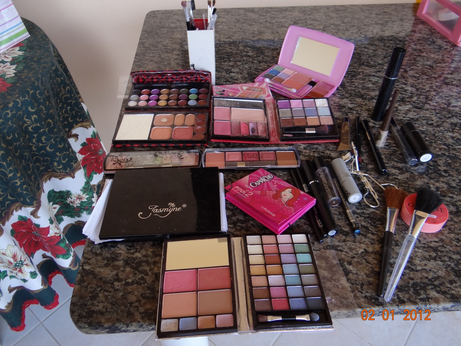 mundo dos cosméticos: Minha coleçao de maquiagens