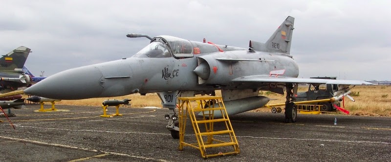 Bienvenidos a Aviación Militar Colombiana: IAI Kfir