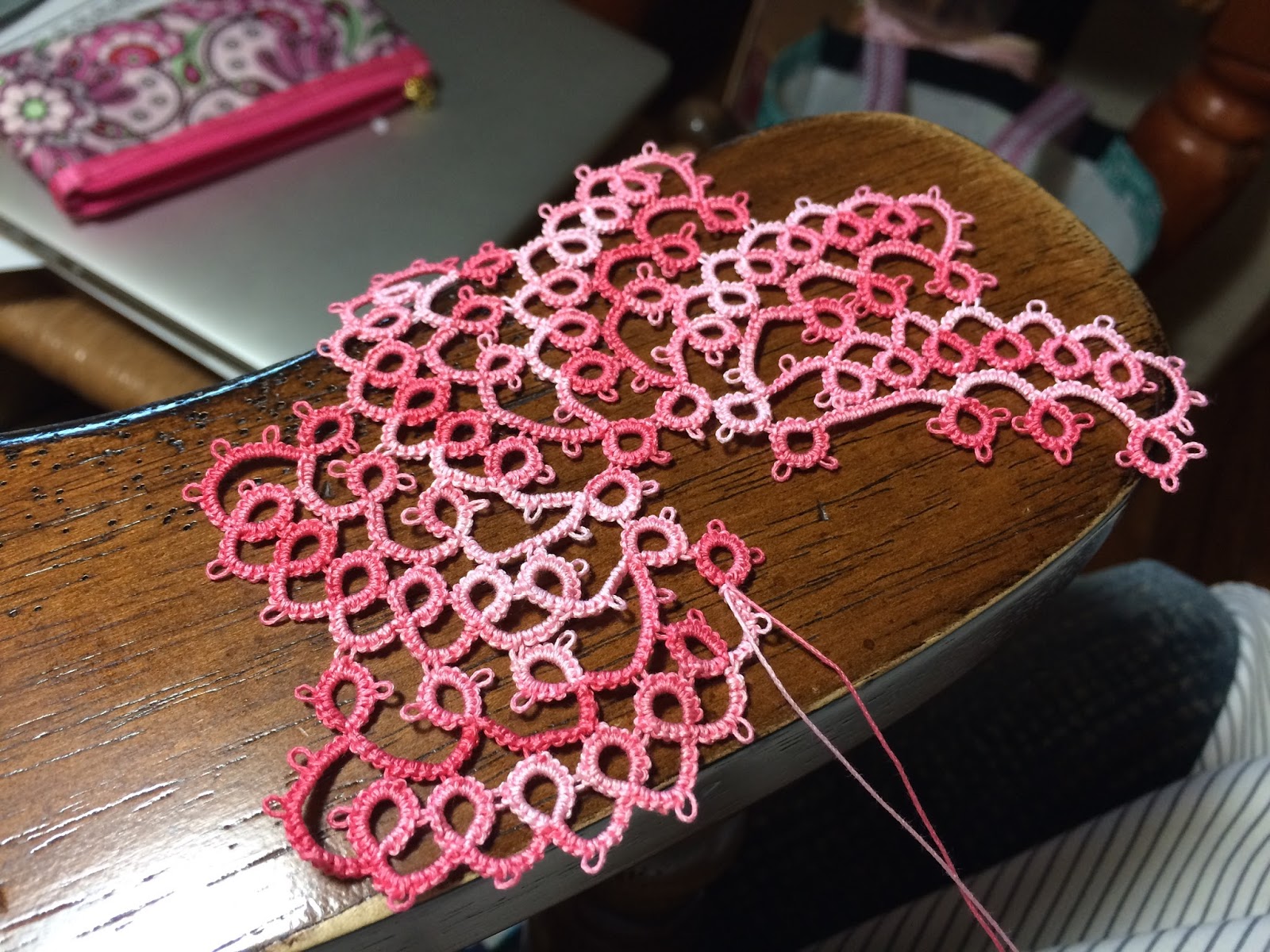 Lace-lovin' Librarian: Fumble fingers