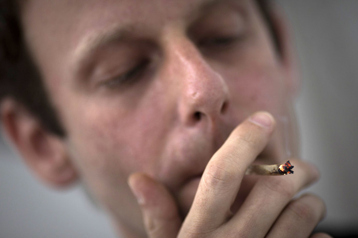 Simply Creative: Marijuana Smoke Art by Fernando de la Rocque