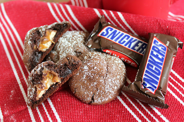 Fun with the Fullwoods: Snickers Surprise Cookies