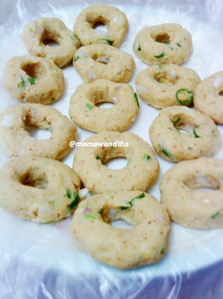 Dari Dapur MaDiHaA: Ulundu Vadai