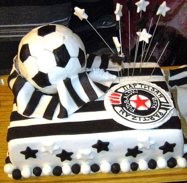 ZA PARTIZAN SVE - OD PARTIZANA NISTA: SLIKE: CRNO-BELE TORTE