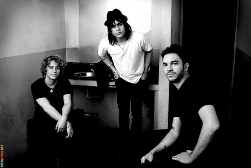 AIRBAG: video y letra oficial de mi sensacion