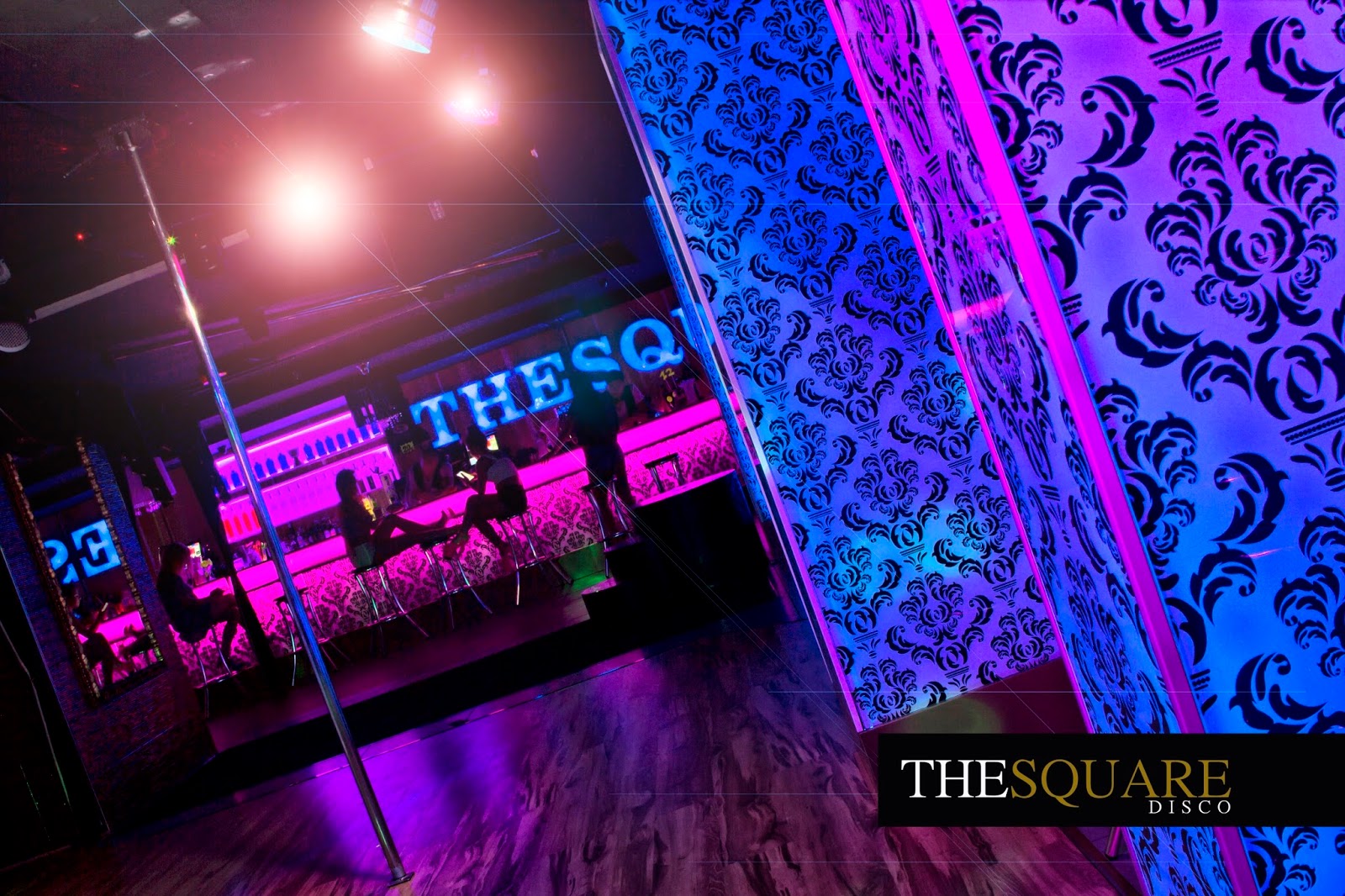 the square disco benidorm: THE DISCO