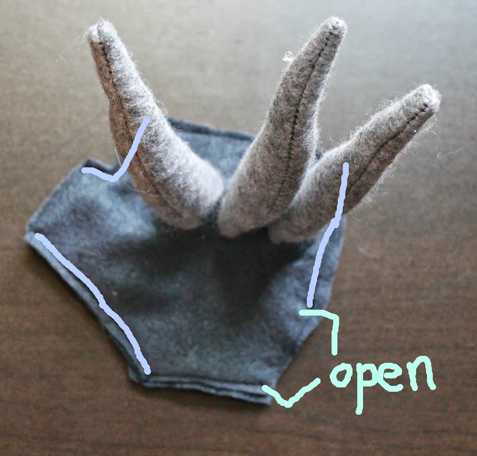 Easy Sewn Wolverine Claws + Pattern