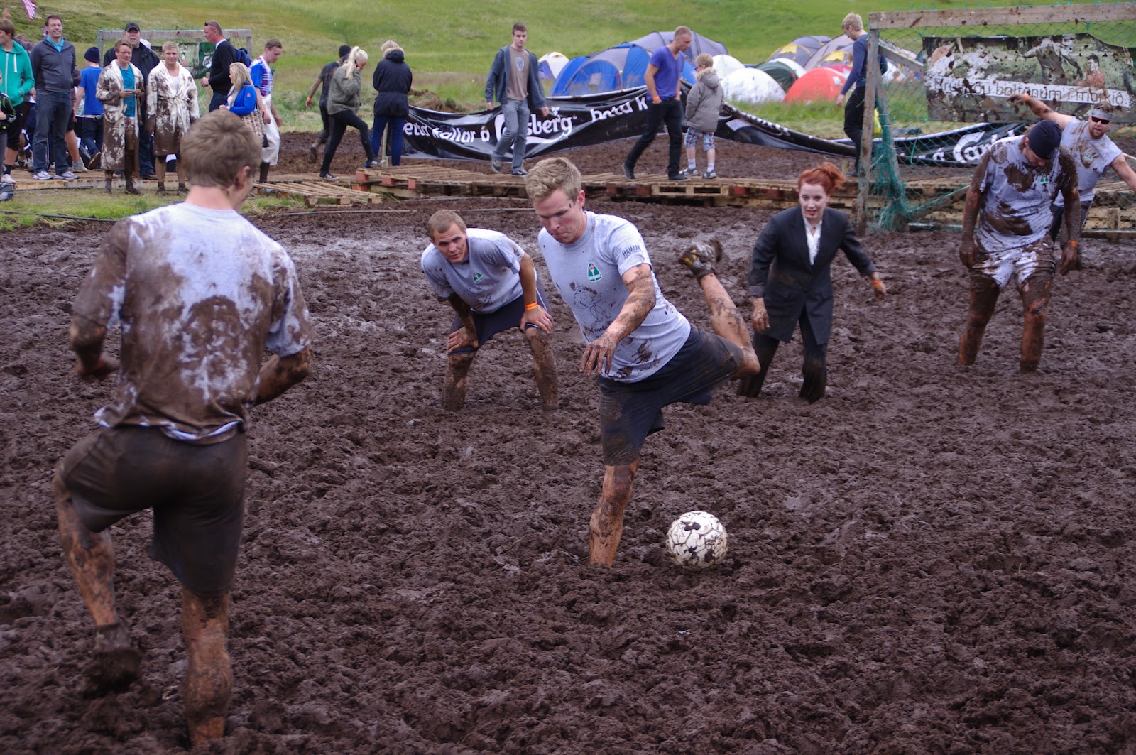 Die Welt von GeoPeJu & Hannah & Frieda: Island: Sandstrand und Mud ball