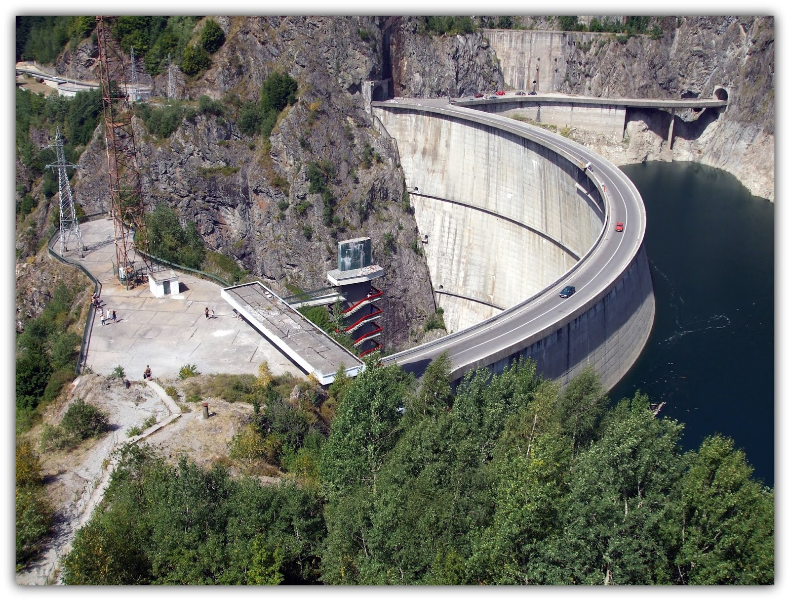 BEN TODICA: Barajul Vidraru