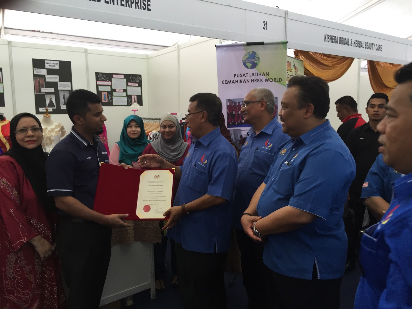 HRKK WORLD SDN BHD: OFFER!!!!! SKM TAHAP 1 & 2 (PEMBUATAN PAKAIAN ...