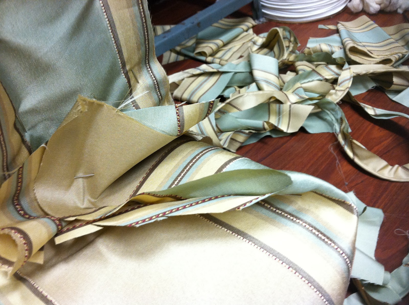 The Drapery Lady: Wing Chair Slipcover Instruction