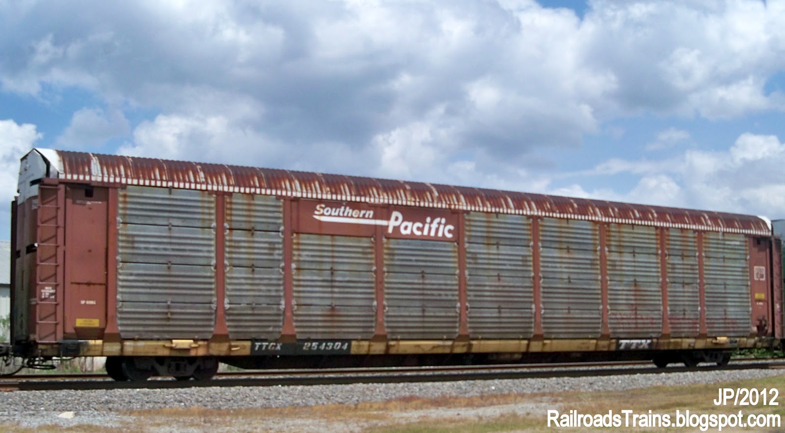 RAILROAD Freight Train Locomotive Engine EMD GE Boxcar BNSF,CSX,FEC ...