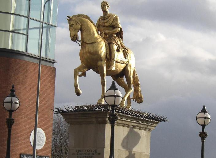 Yorkshire Photo: Statue of King Billy, Hull