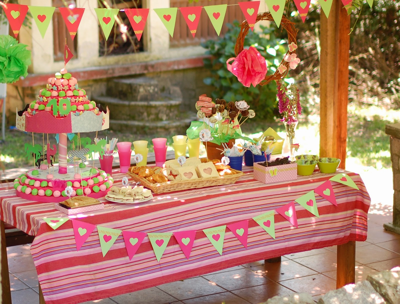 Sunny Cumpleaños jardín verde y rosa. Garden party green and pink