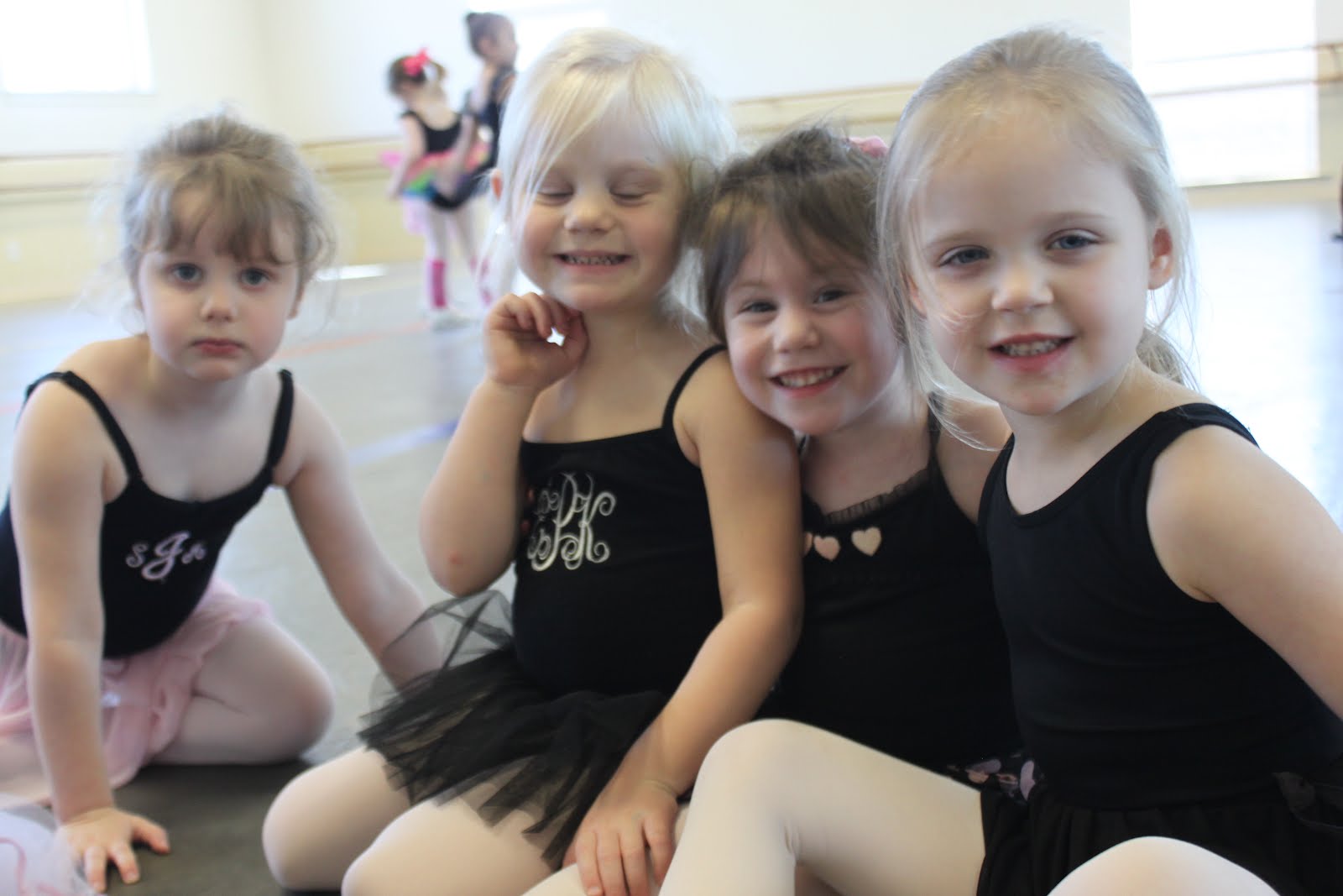 Mojoy: Gabbi's Dance class with Miss Linda Lou