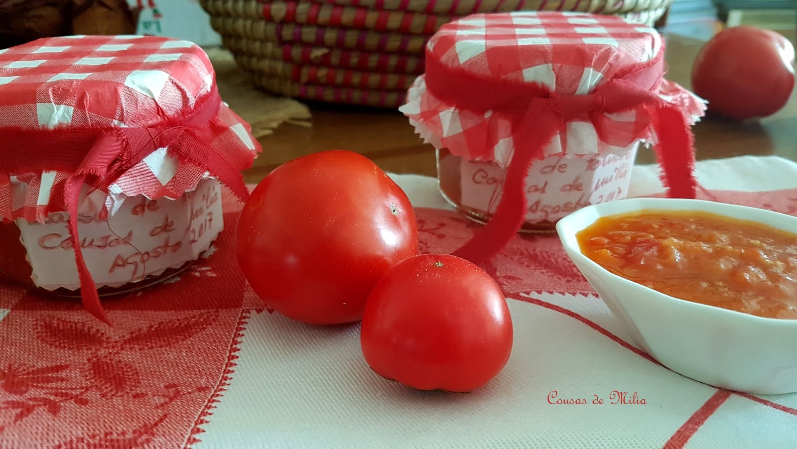 Salsa de tomate en conserva