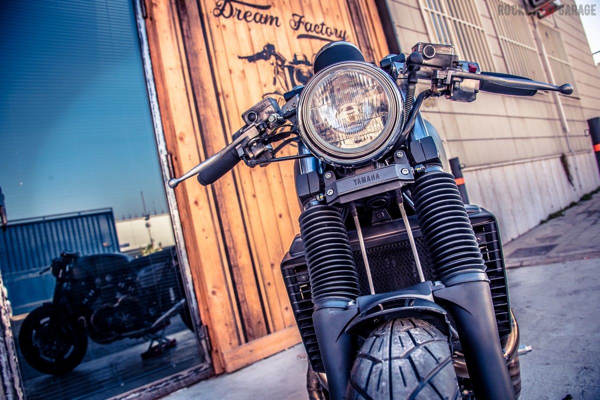 V Max Muscle Cafe | Moto Design Custom - RocketGarage - Cafe Racer Magazine
