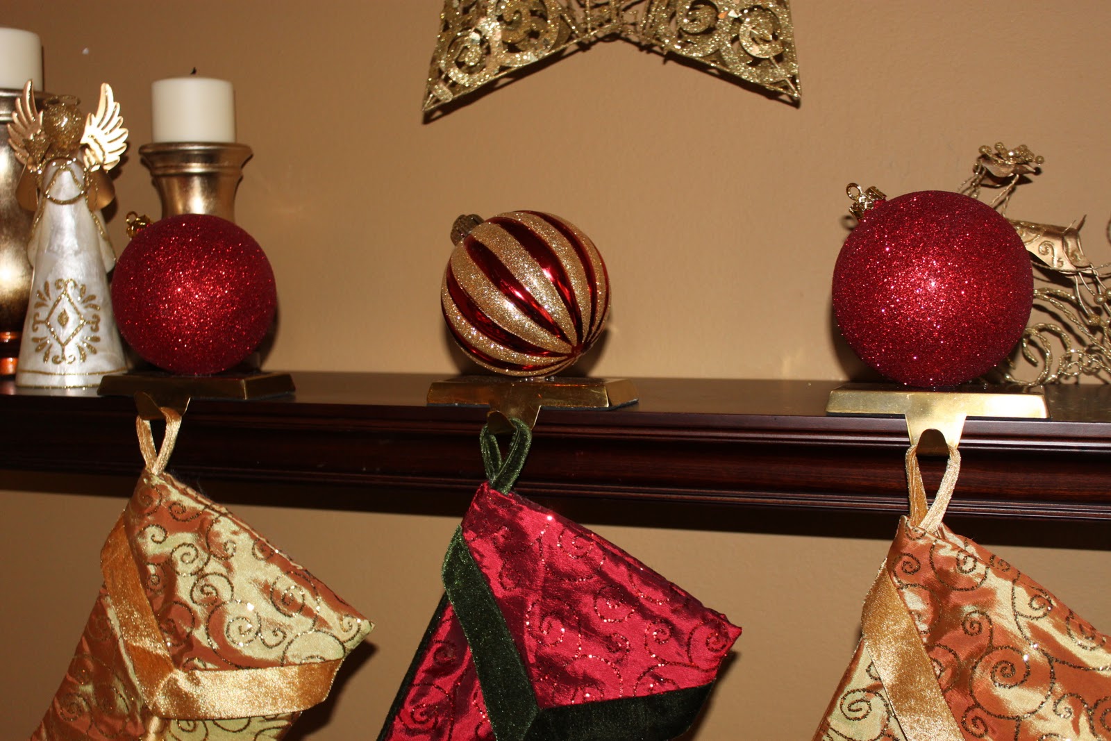 The Smitten Mintons: DIY Stocking Holders