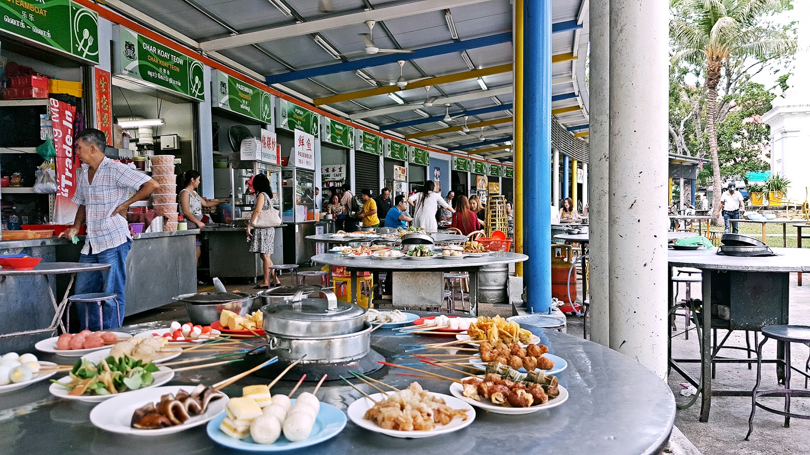 WORLD FOOD PARADISE: Padang Brown Hawker Centre
