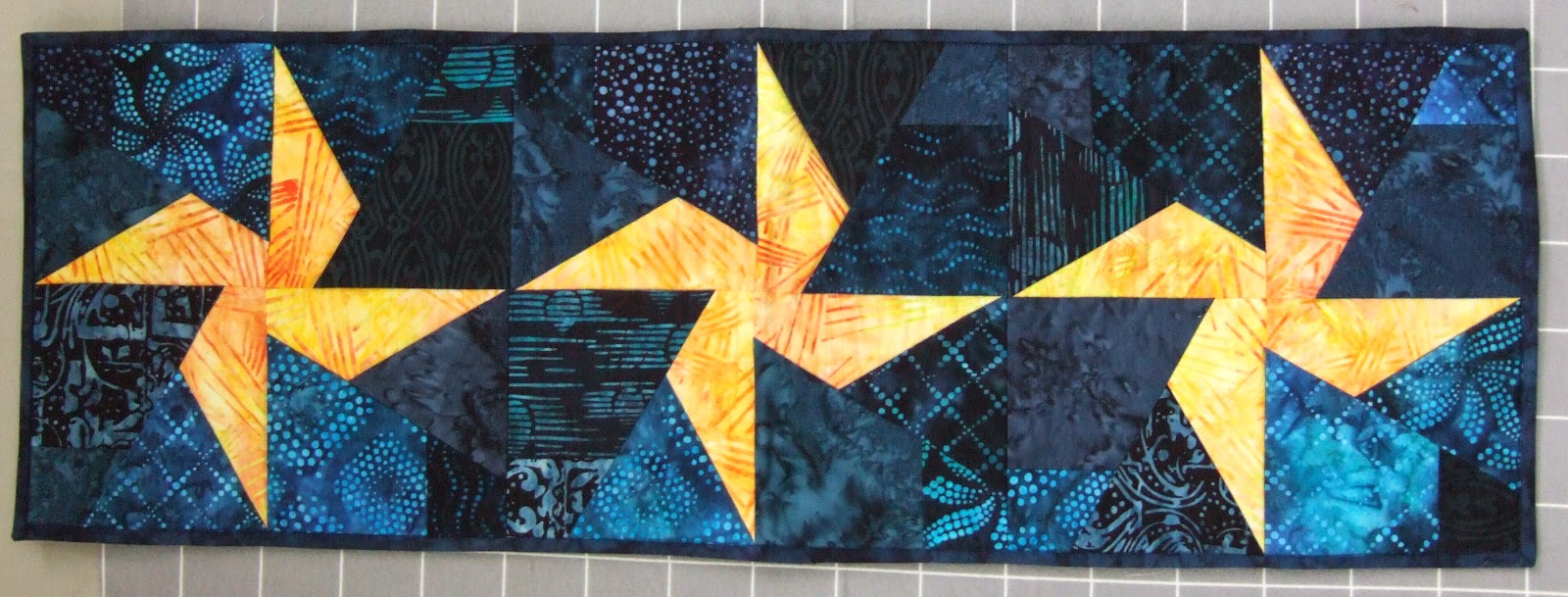 Glad Creations Quilts: Scrap Crazy 6"