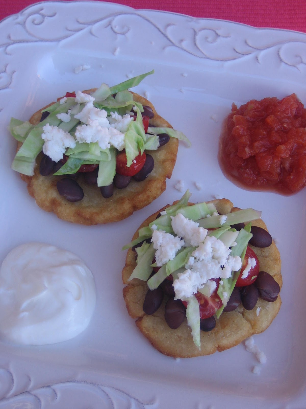 SRC and Meatless Monday: Mexican Sopes ~ Edesia's Notebook