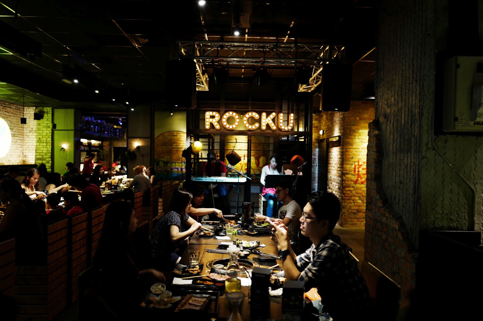 JE TunNel: ROCKU Yakiniku, The Japanese Charcoal Grill~ Now in 1U ...
