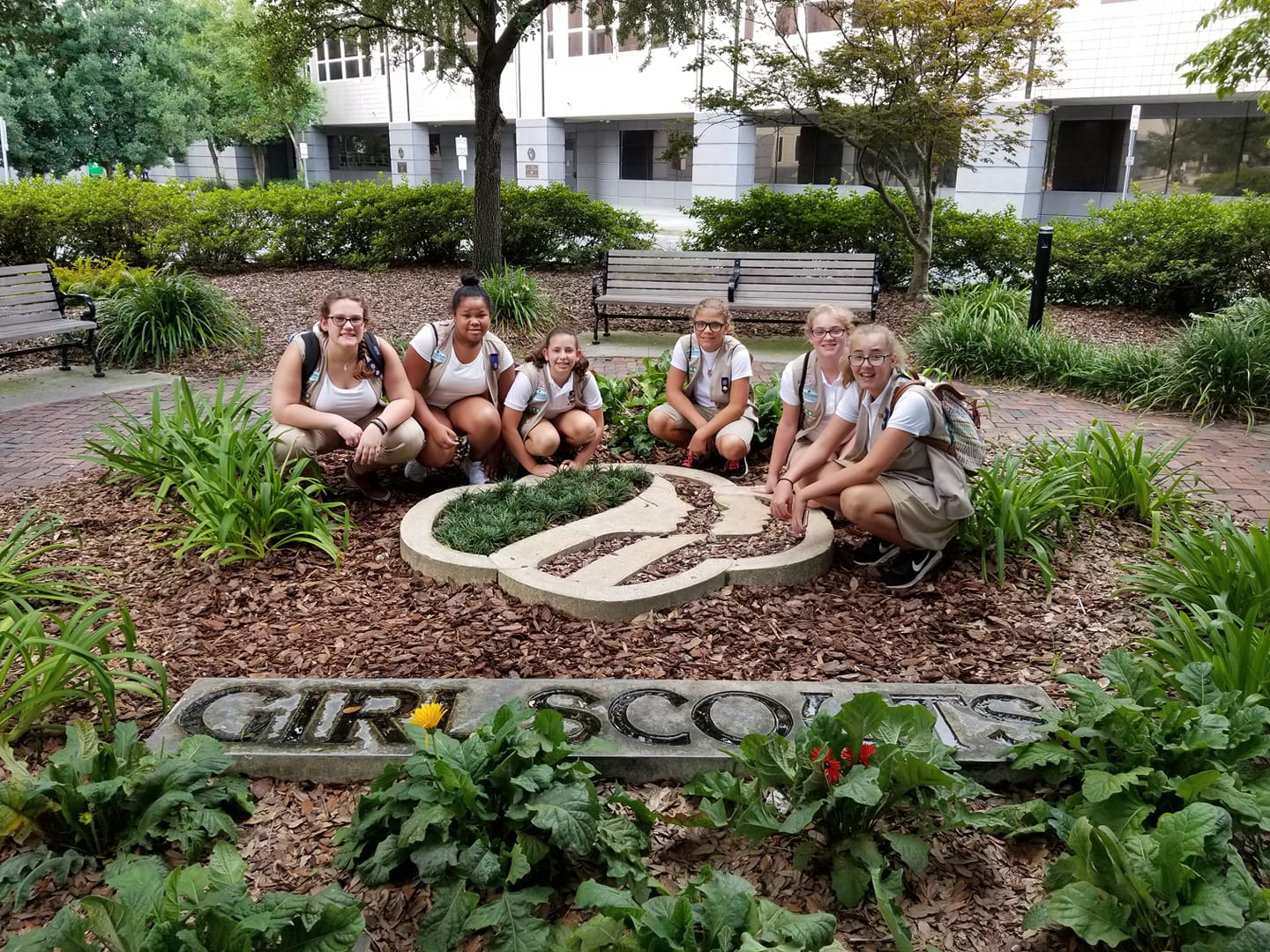 Girl Scouts of Southern Illinois: Girl Scout Troop #107 from South ...