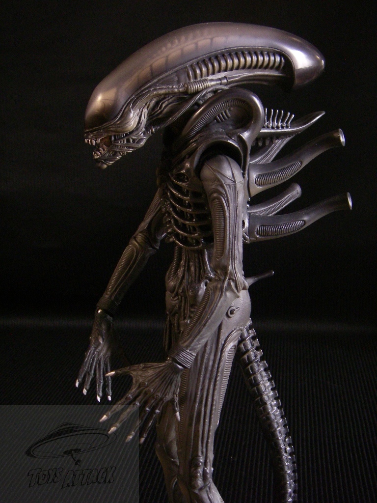 MEDICOM GIGER ALIEN RAH REAL ACTION HEROES 1.6 FIGURE - Toys Attack