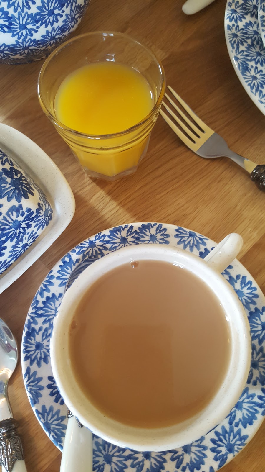 My Spring Table: Weekend Blog Hop With This Gorgeous - Claire Justine