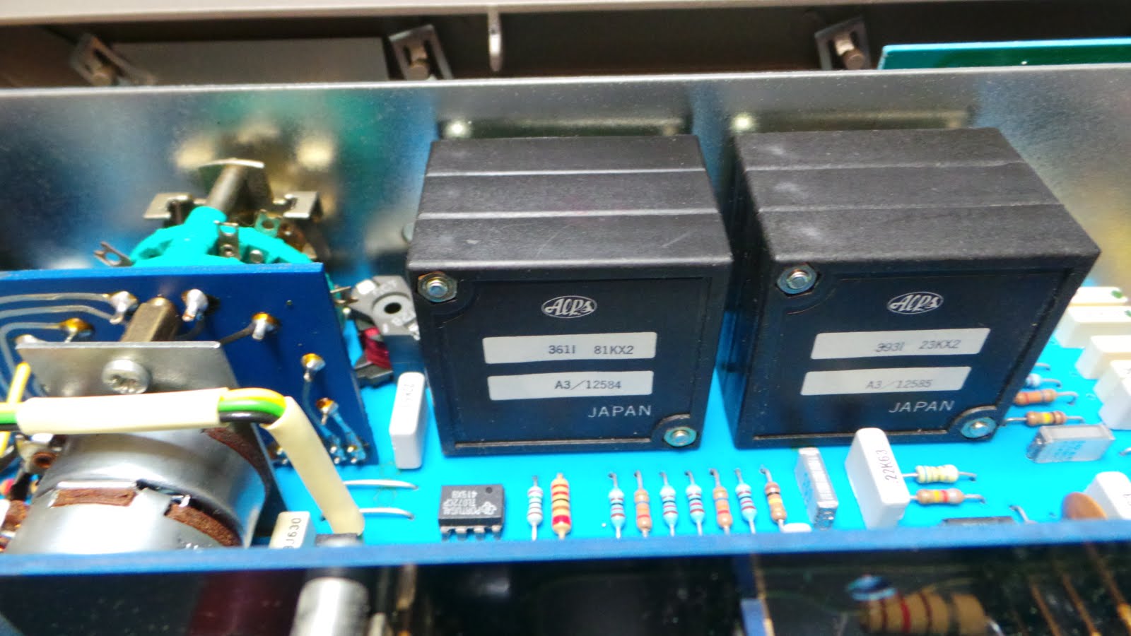 Doz' Blog: Quad 44 pre-amp. Minor restoration, and some sensible ...