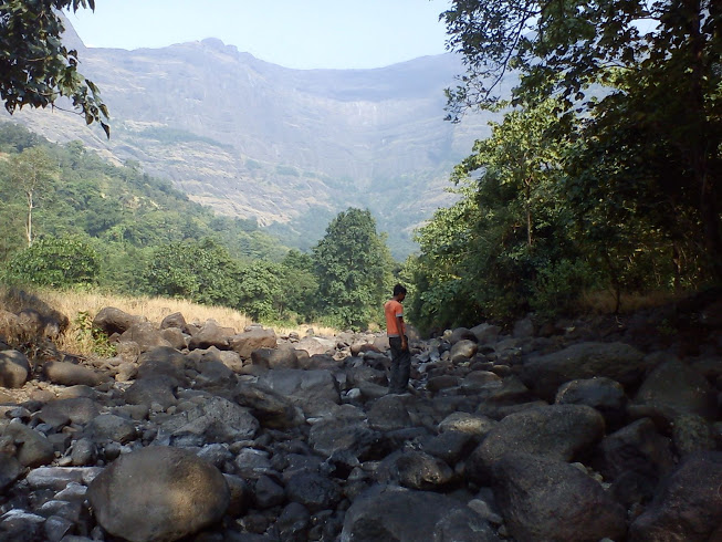 Yash Gaikwad - BHATKANTI: Harishchandragad via Nalichi vat