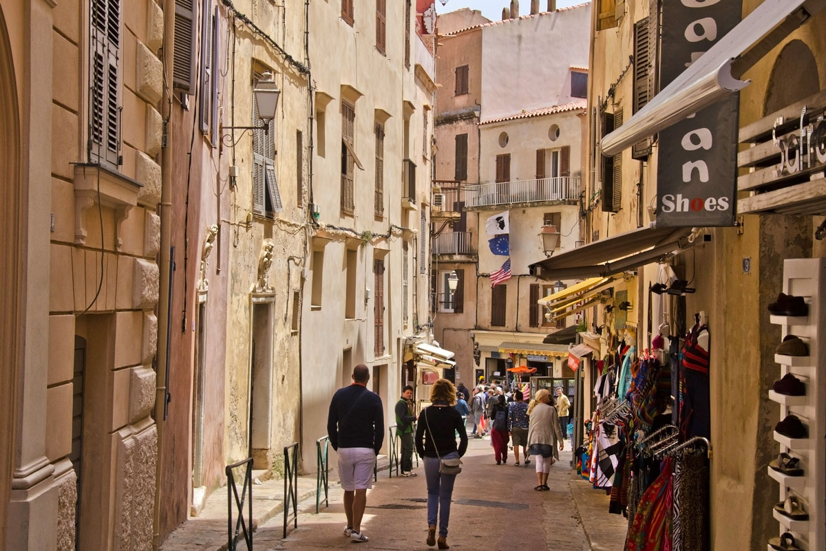 O zi la Bonifacio (II): orașul care face echilibristică - Blogul Larisei