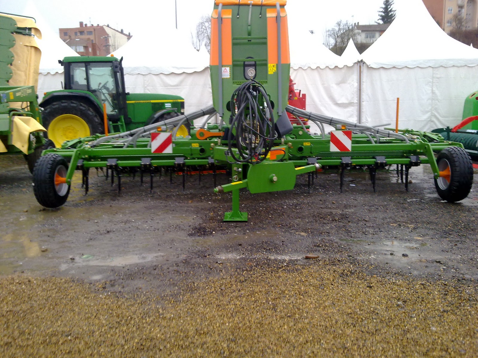 Maquinaria: 1. APEROS DE LABRANZA