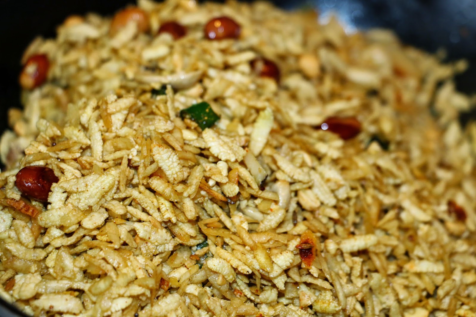 yummy delight for u: Fried Poha Chivda Recipe, How to make Poha Chivda
