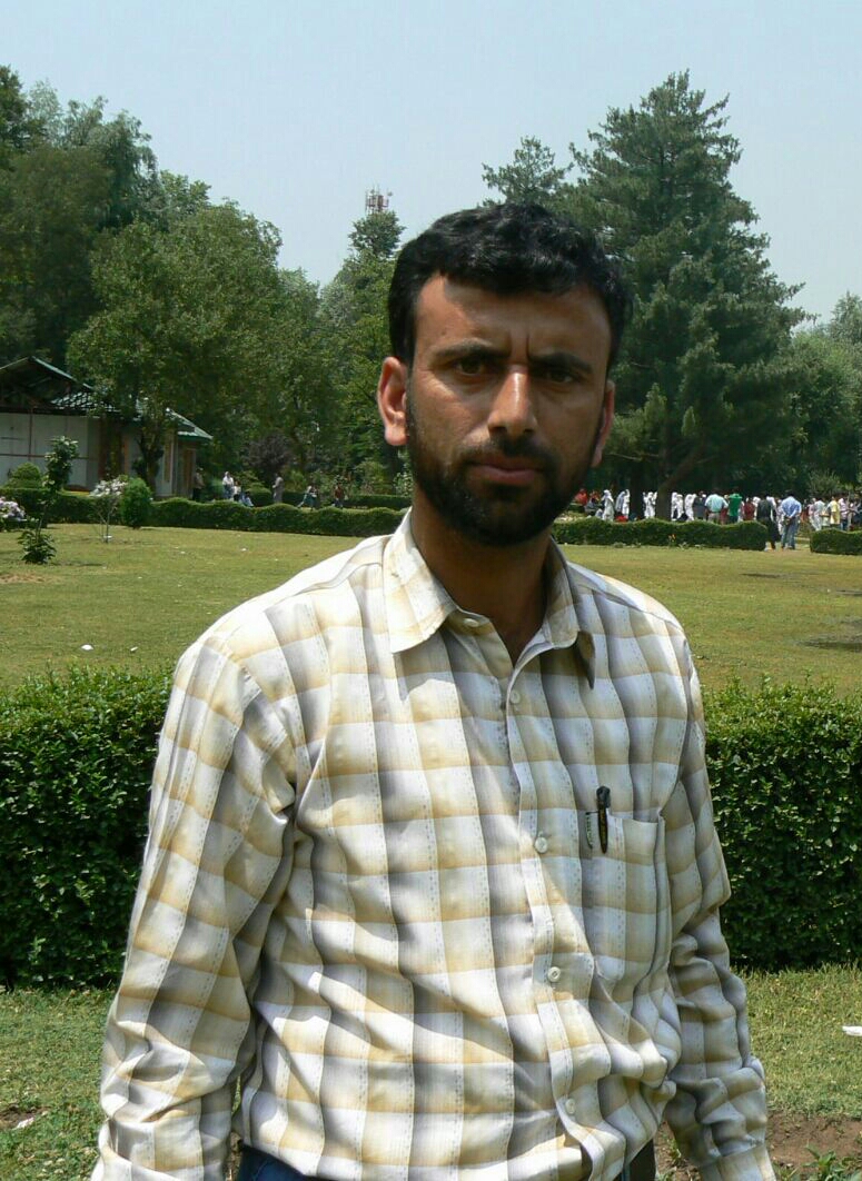 Whispers Of Soul: Shahid Shafi's poem and its analysis by Tariq Ahmad Tariq