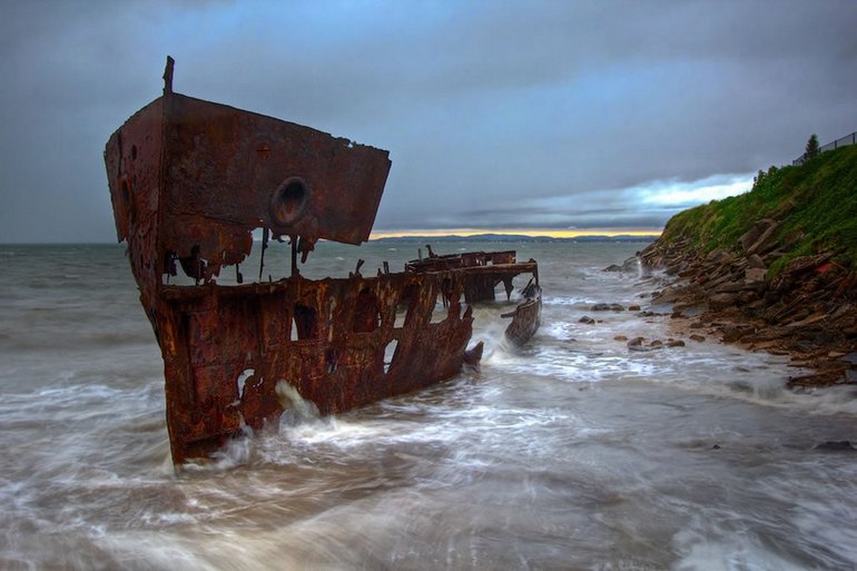 30 World’s Most Fascinating Shipwrecks - Amazing Photo World