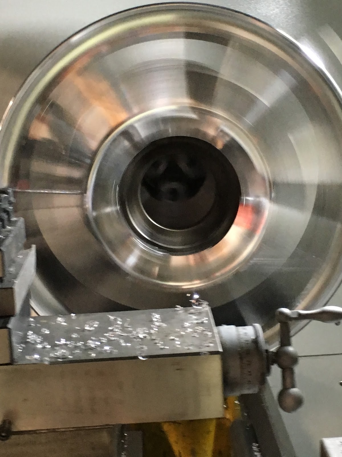 Innovative Garage equipment from Gamma Trade USA www.gammatradeusa.com ...