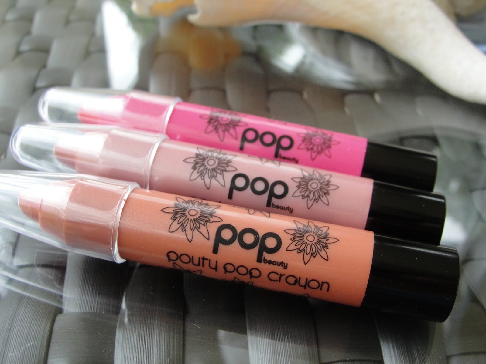 Pop Beauty pouty pop crayon review