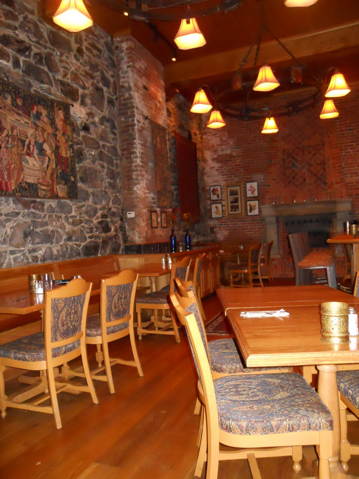 Tasty Trek: Catacombs Pub