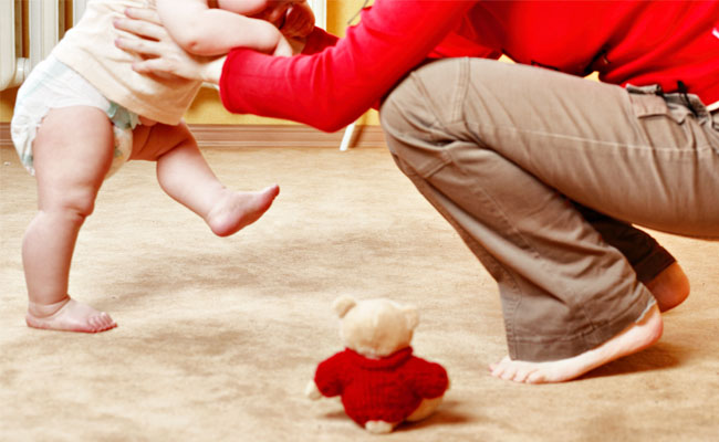 ROSAS DE SÊDA: Primeiros passos do bebê.Com quantos meses o bebê começa ...