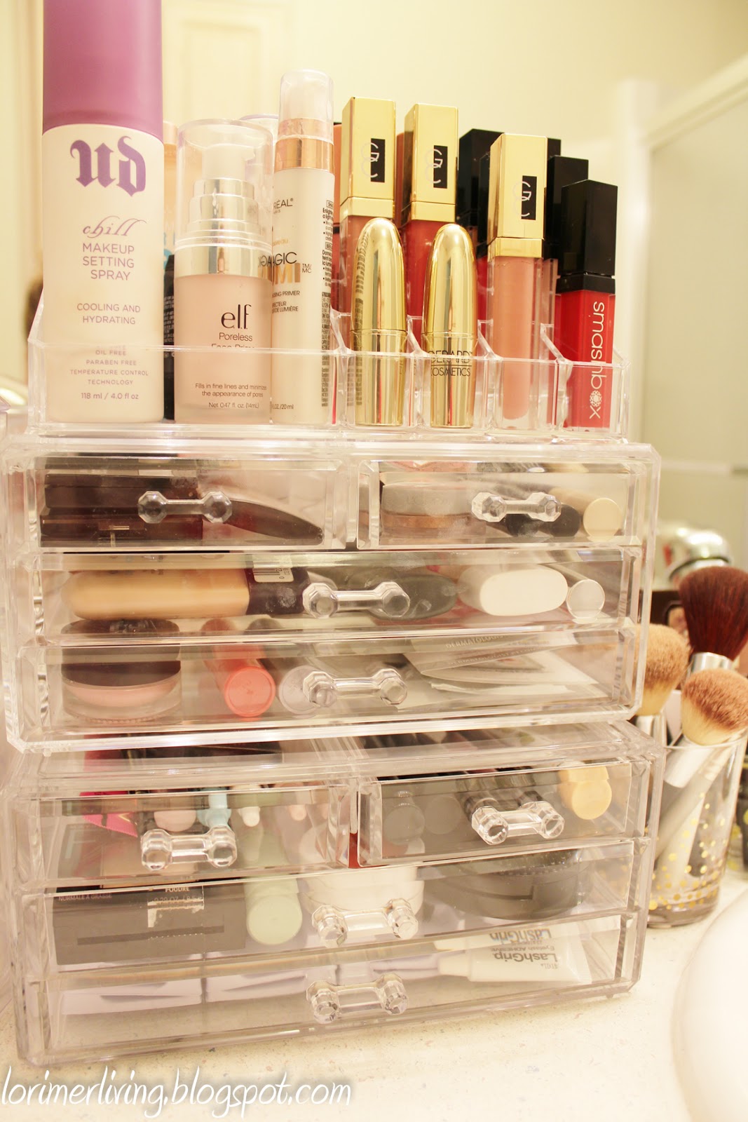 Easy Perfume Display & DIY Makeup Brush Holder Solutions