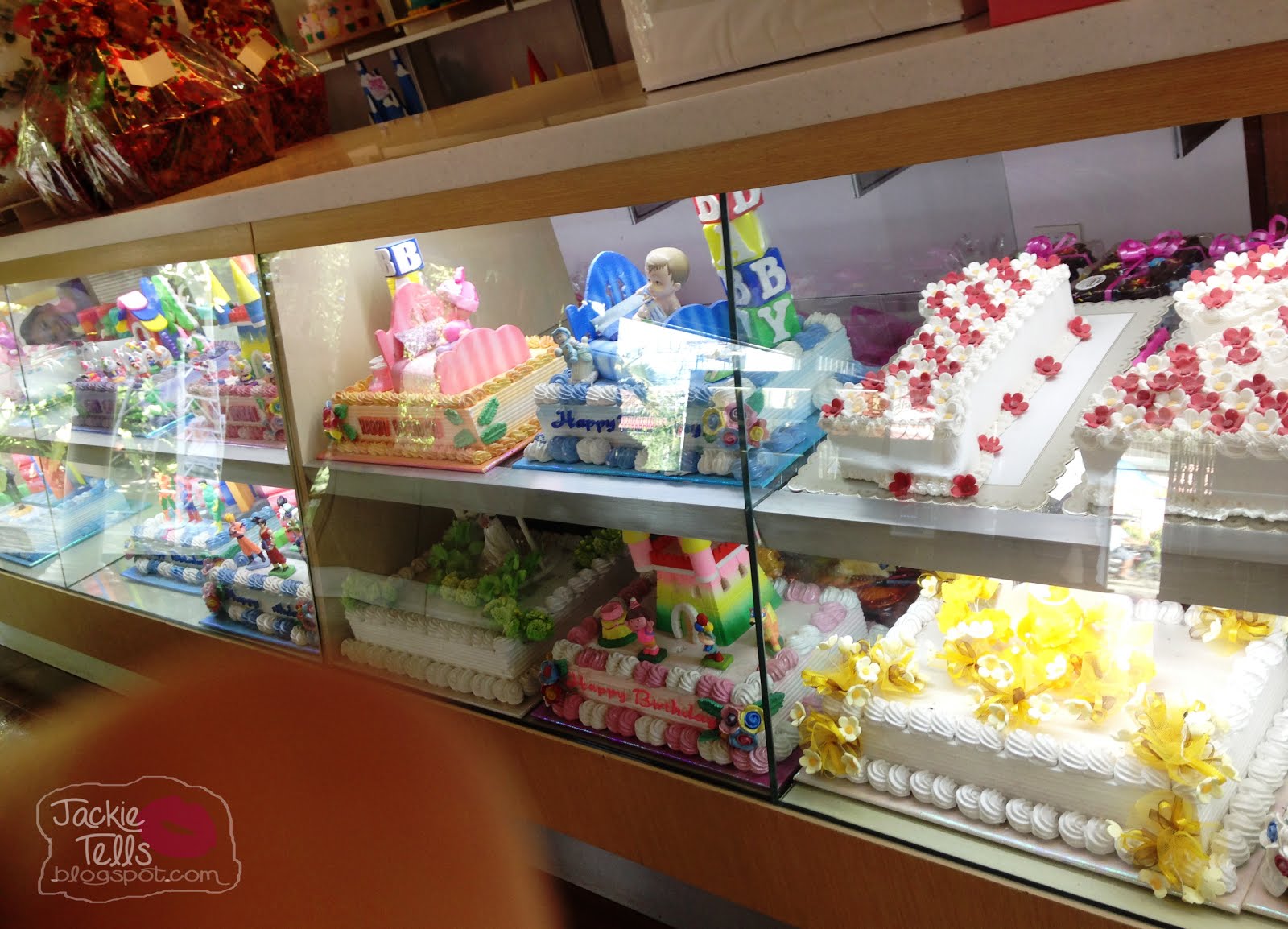 #JACKIEATS | Breakfast at Edna's CAKELAND, Cabanatuan City