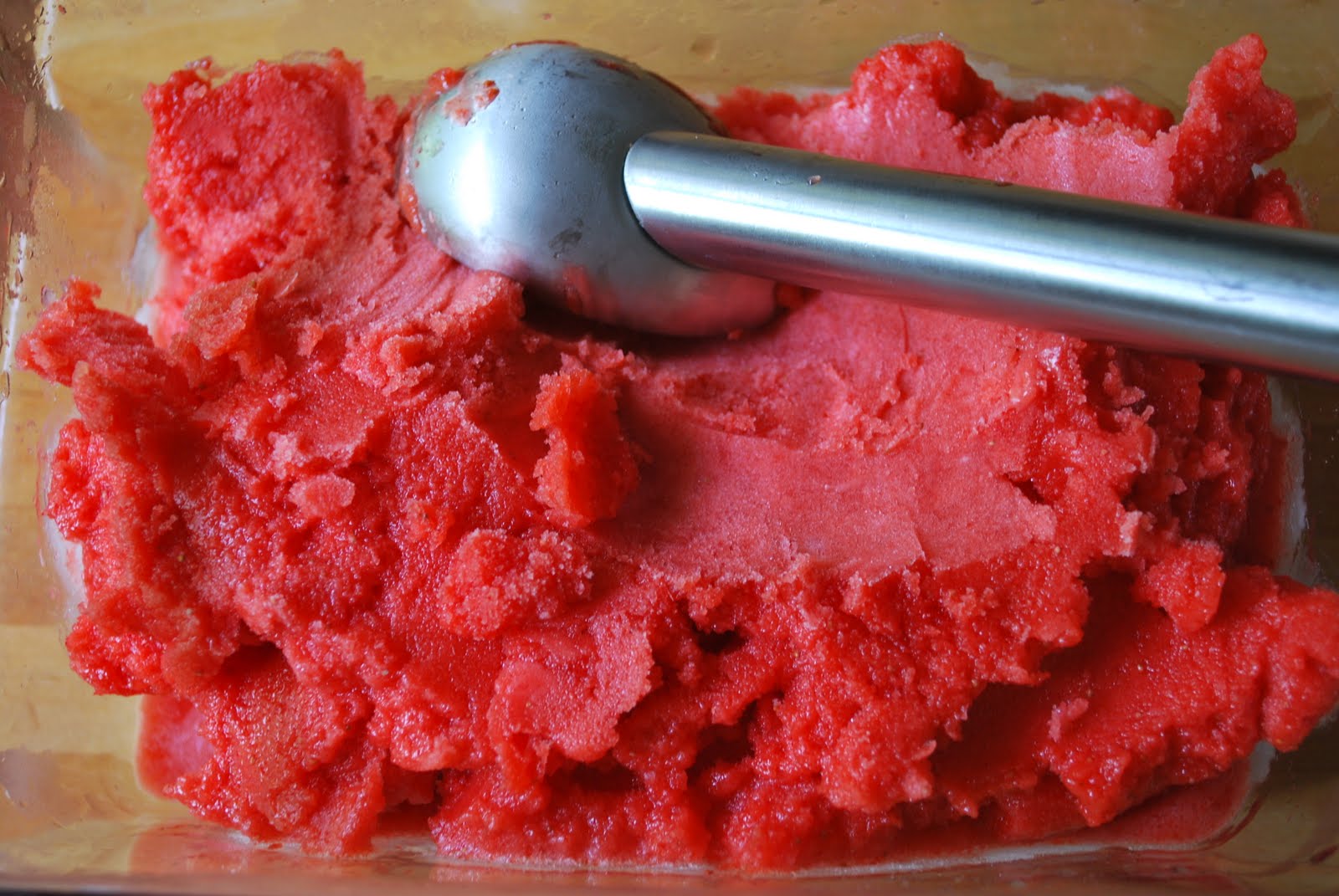 Greenish Thumb: GTTC - cool strawberry treats