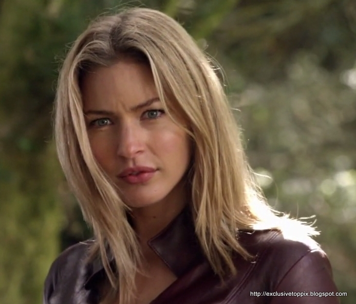 Exclusive Top Pix: Tabrett Bethell Hot Pix