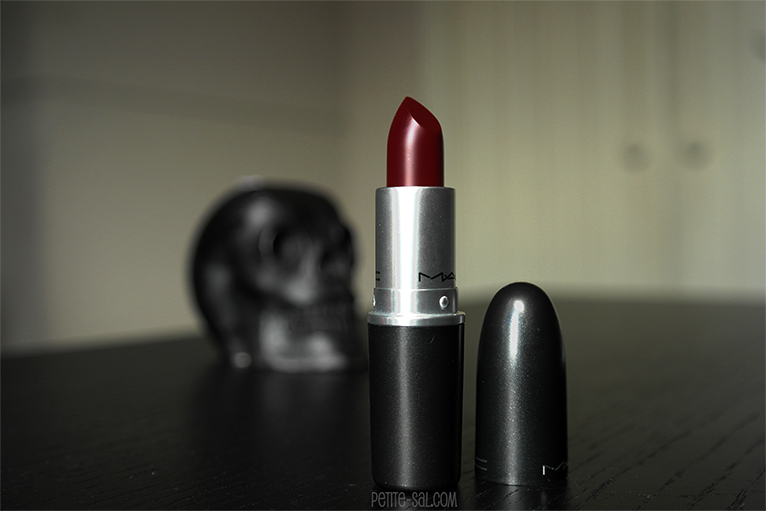 PETITE-SAL: Review: MAC Diva lipstick