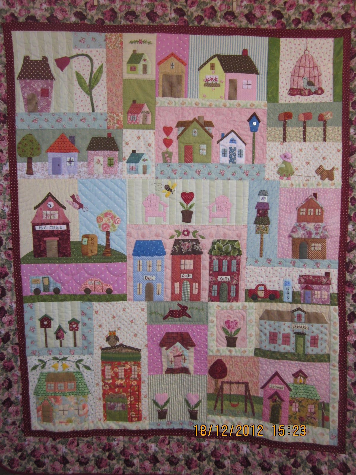 IMG_2164.JPG (1200×1600) | Casas de tela, Patchwork, Casitas